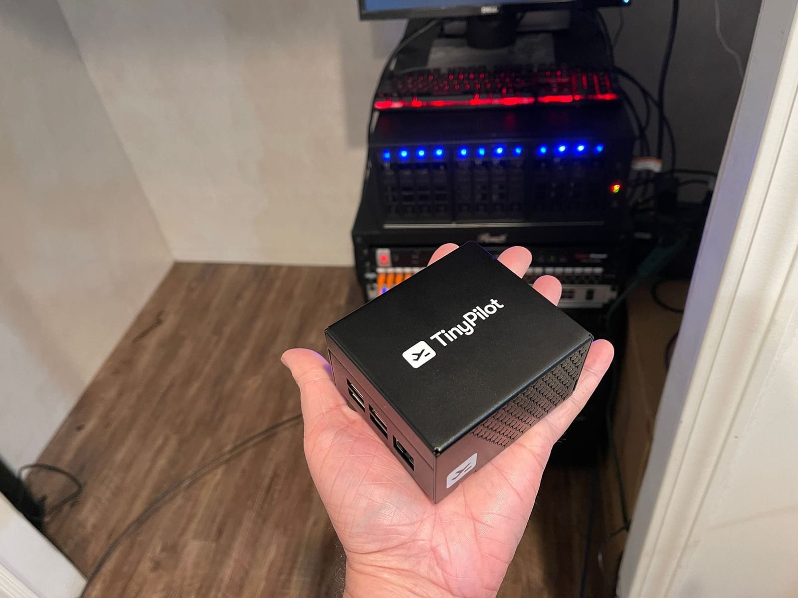 TinyPilot Voyager 2a - Palm Size KVM Over IP Made Easy
